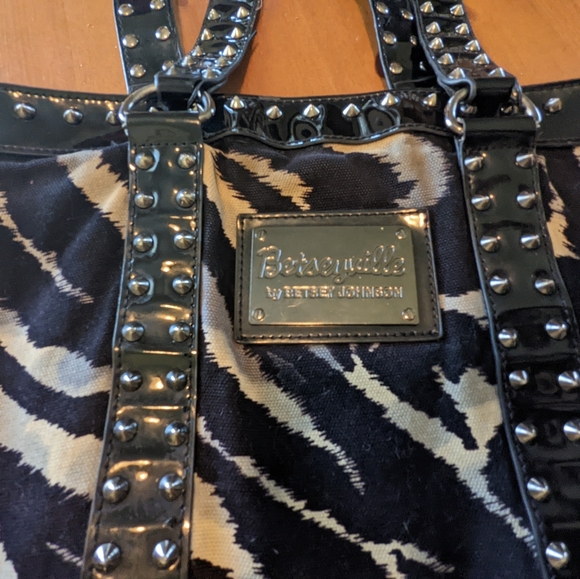 Betty Johnson | Bags | Black And White Zebra Better Johnson Purse ...